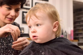 My toddler's first haircut – Natural Beauty with Baby